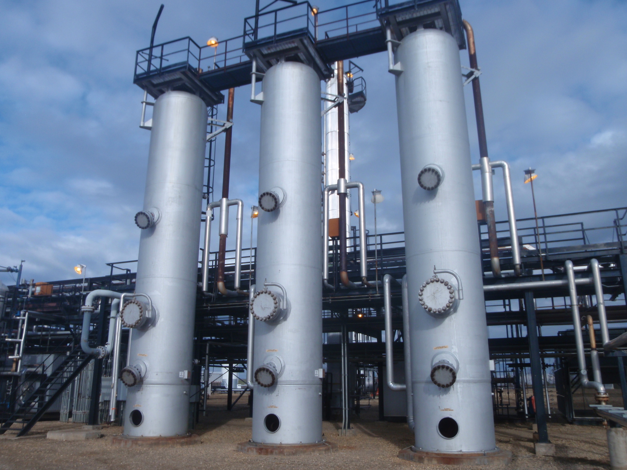ARMOUREE - DESICCANT DEHYDRATOR ADSORBER (3)