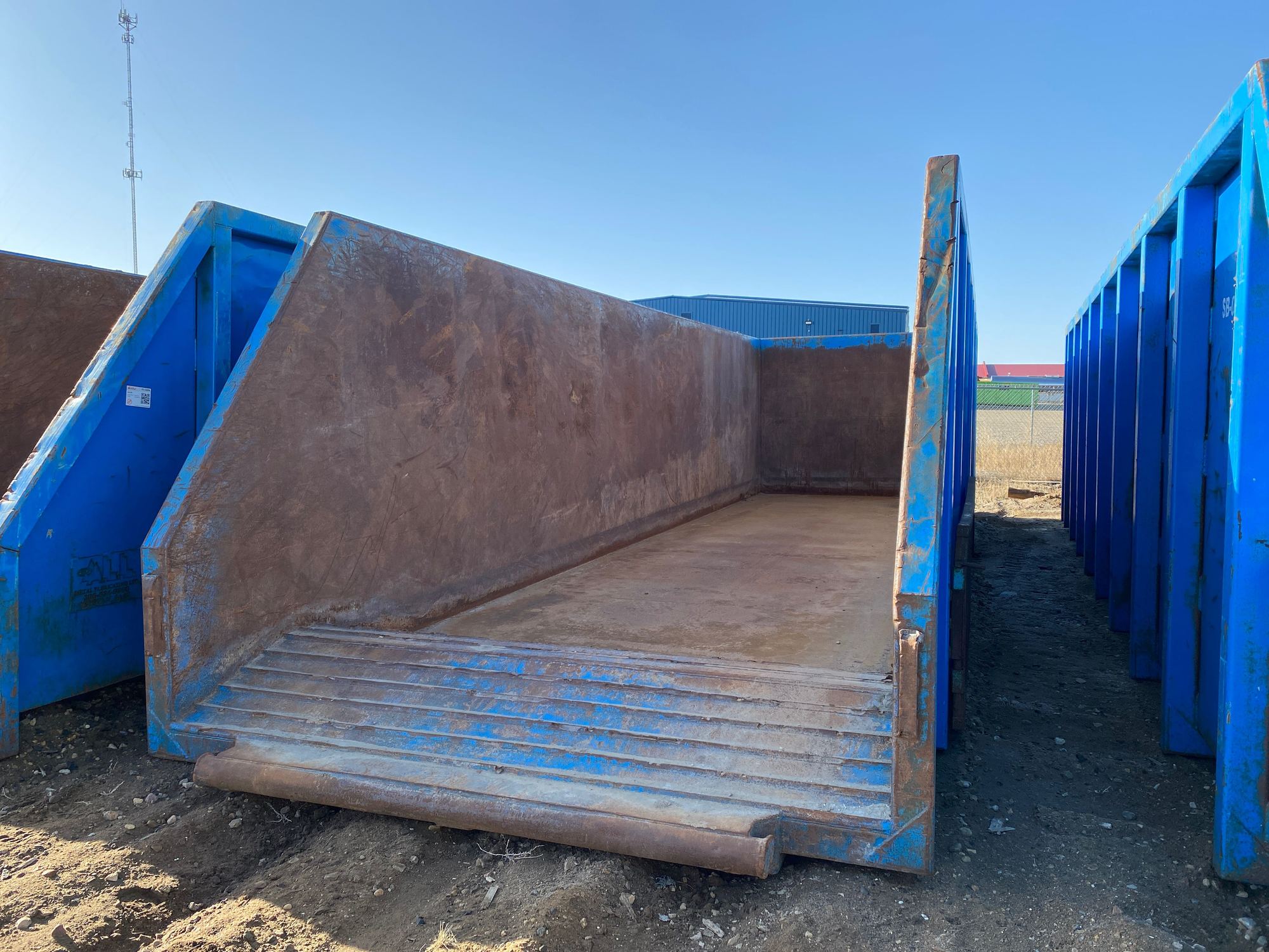 ARMOUREE - High Sided Shale Bin