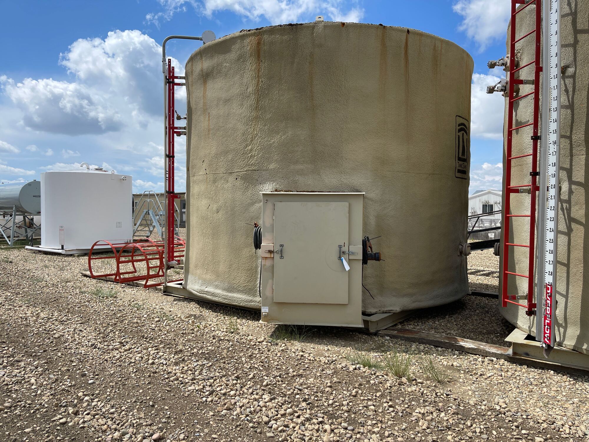 ARMOUREE - 400 BBL 16 Oz Heated Insulated Coated Sour Service Tank