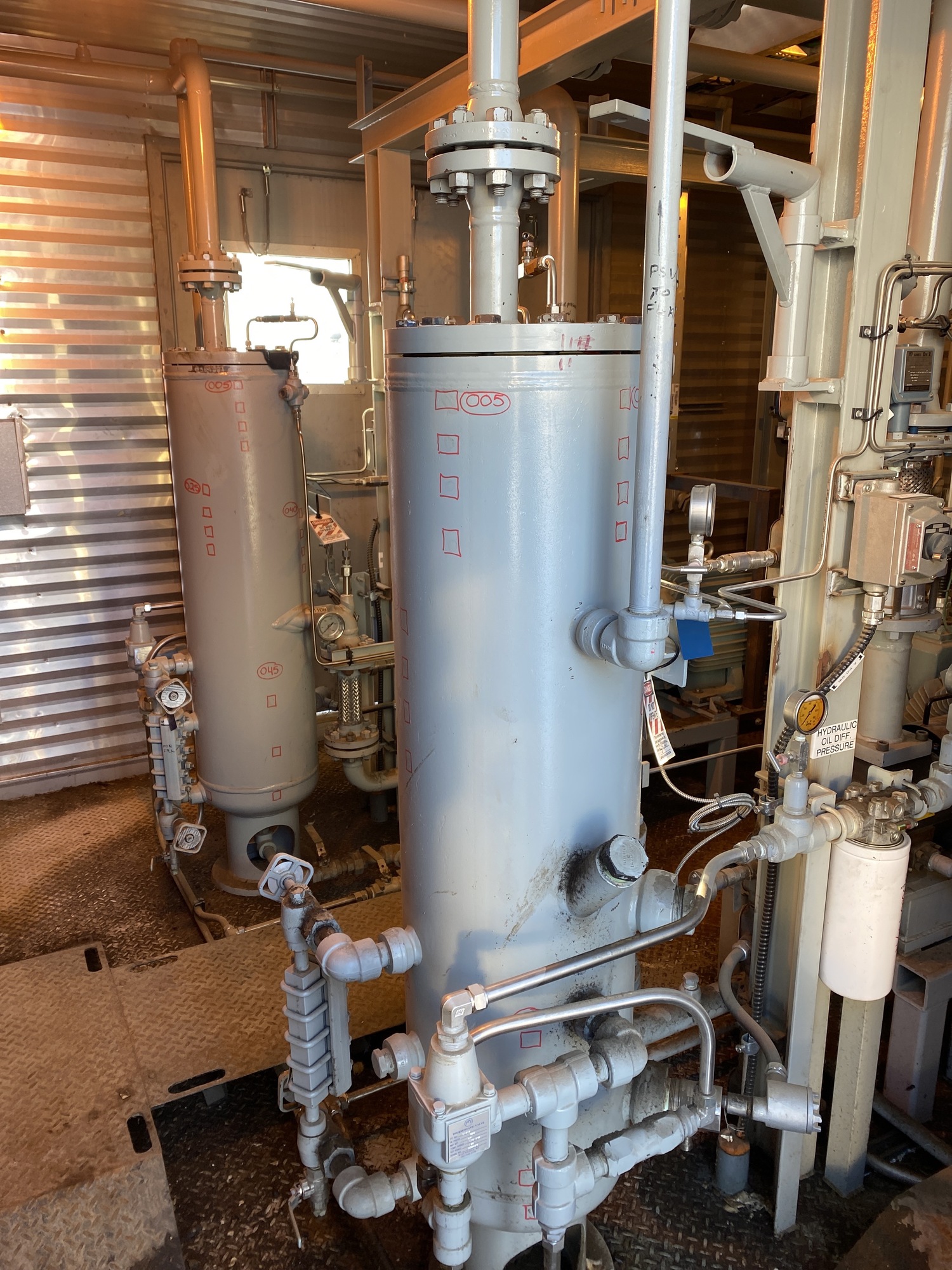 ARMOUREE - TWIN 75 HP Tamrotor E25 Rotary Screw Compressor Package