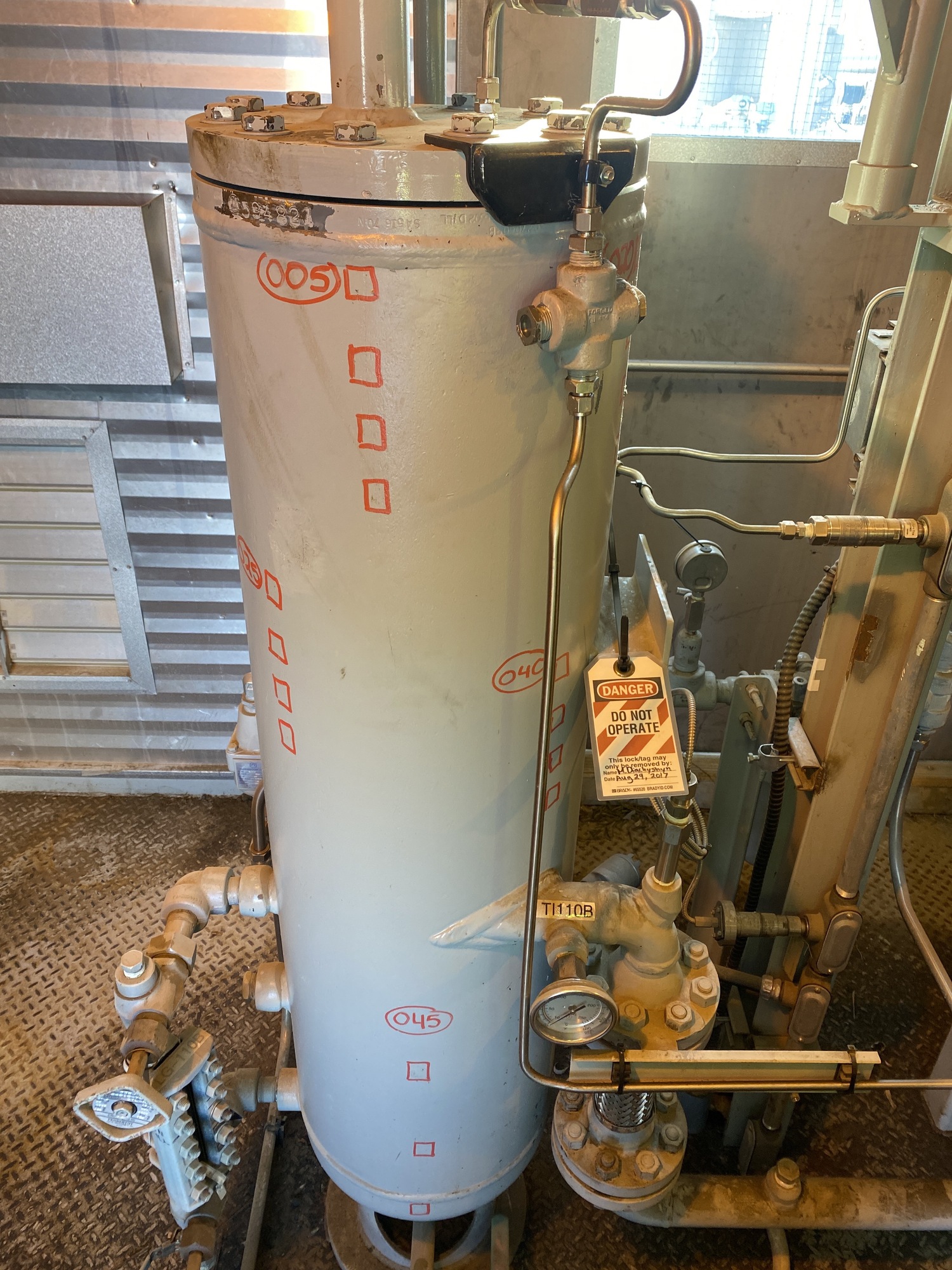 ARMOUREE - TWIN 75 HP Tamrotor E25 Rotary Screw Compressor Package