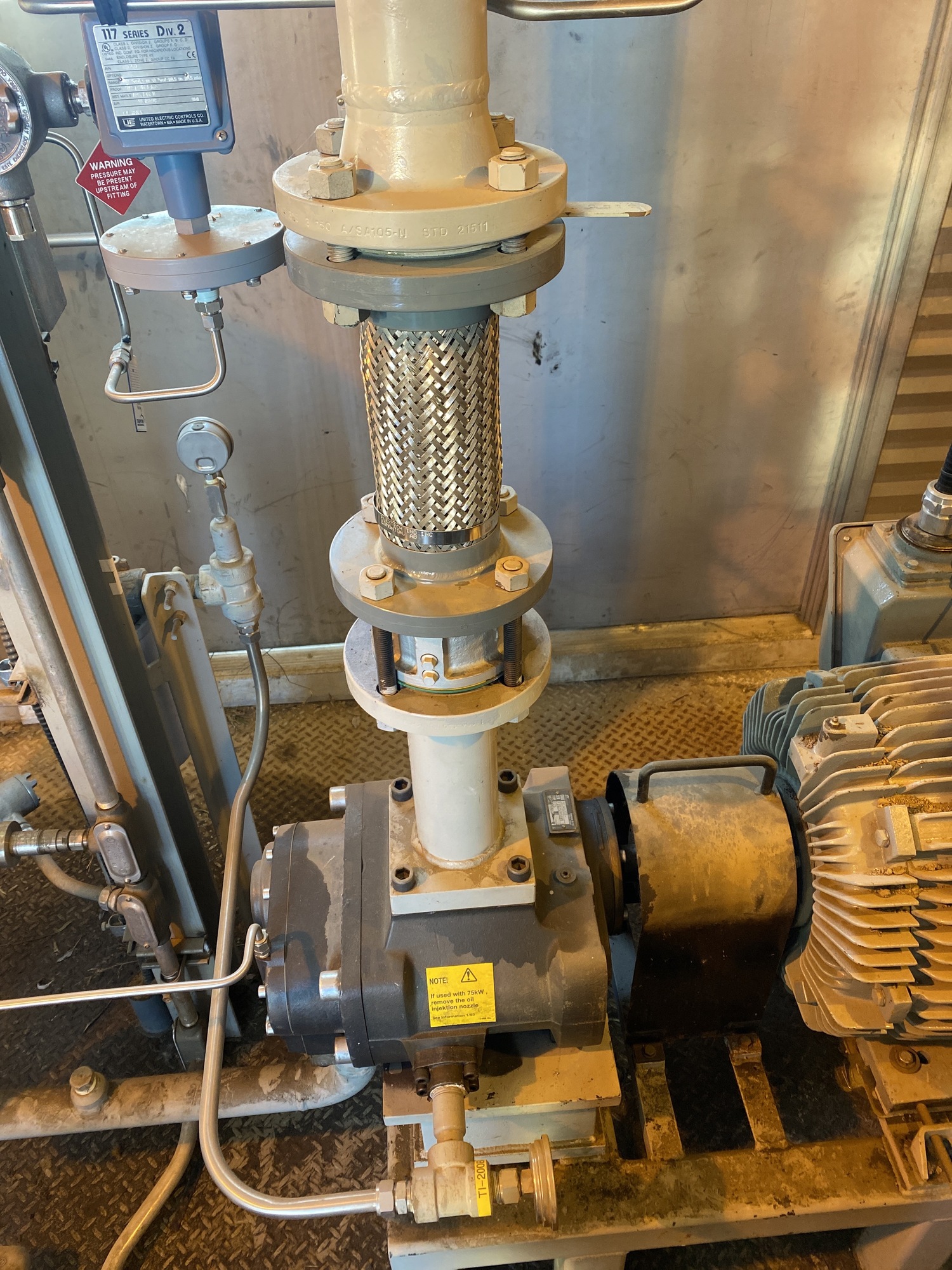 ARMOUREE - TWIN 75 HP Tamrotor E25 Rotary Screw Compressor Package